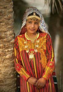 Omani Traditional Clothing - Arab America