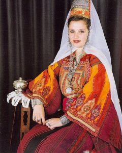 History Behind Palestinian Thobes - Arab America