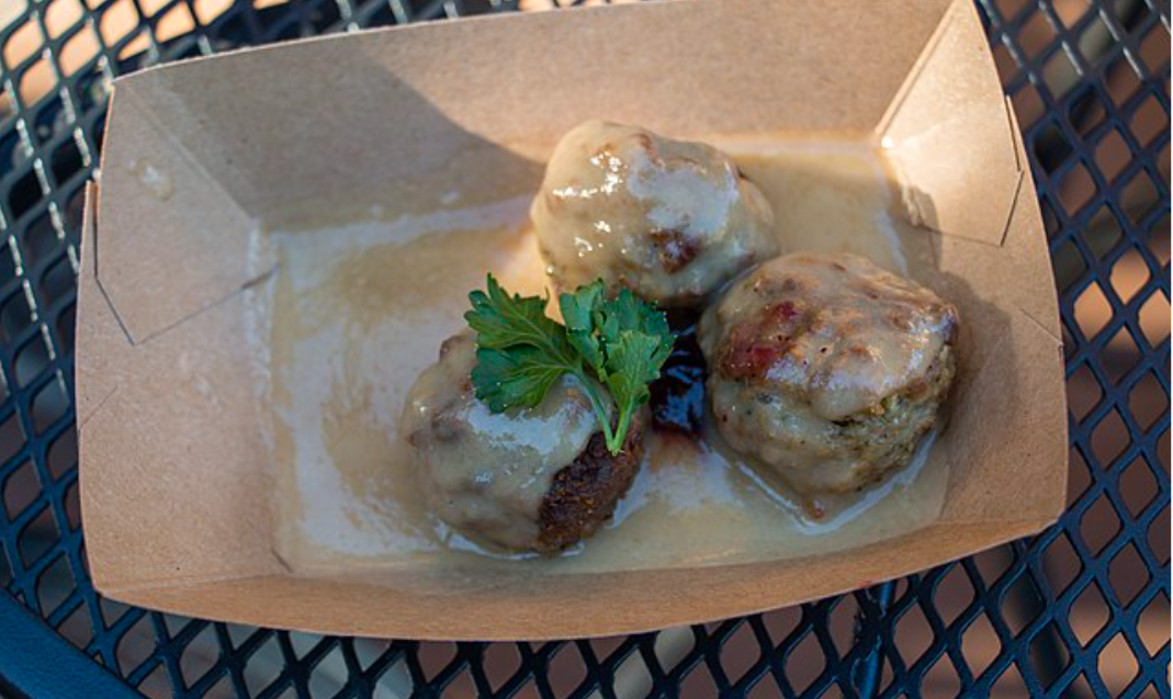 Succulent Meatballs Swimming in Yogurt - Kabab bil Laban